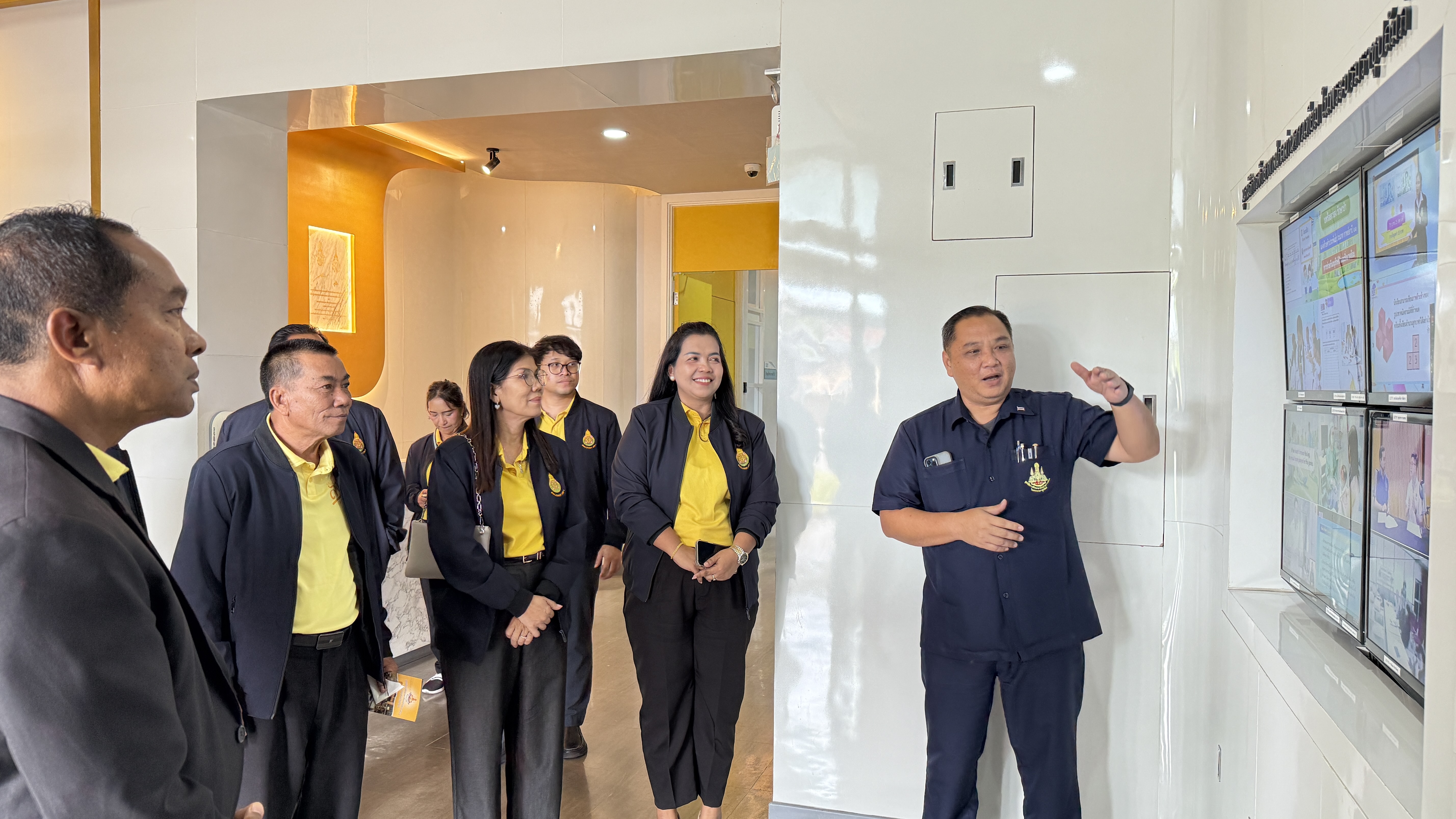 DLTV มูลนิธิการศึกษาทางไกลผ่านดาวเทียม